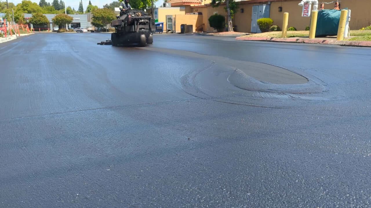 Sealcoating Services | Pacific Surfacing